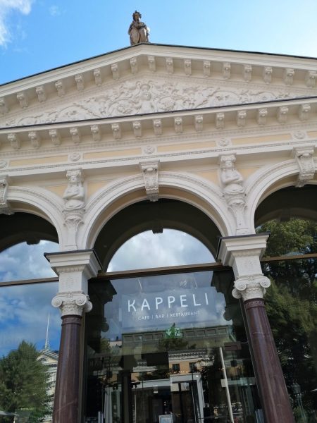 Обед по понедельникам. Кафе Kappeli